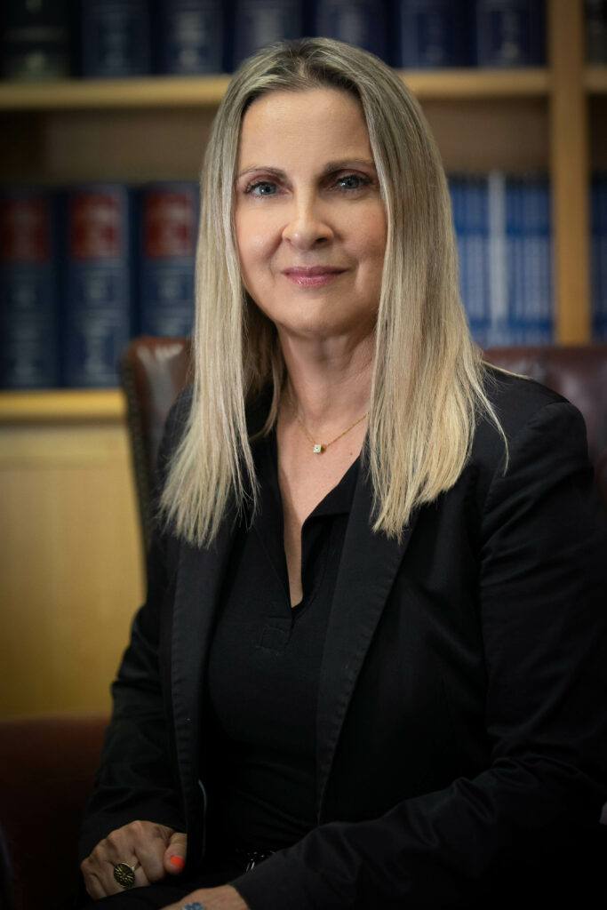 Rebecca Saivanidis - Pryor Tzannes & Wallis